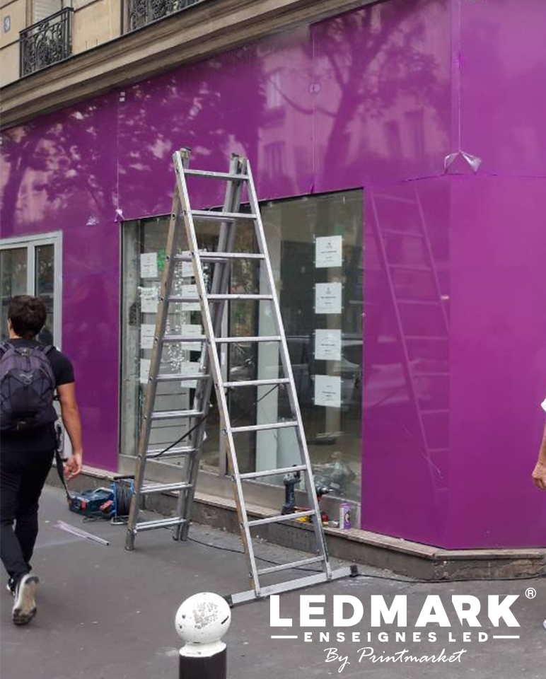 LEDMARK by PrintMarket - Création d'enseignes LED lumineuses à Paris